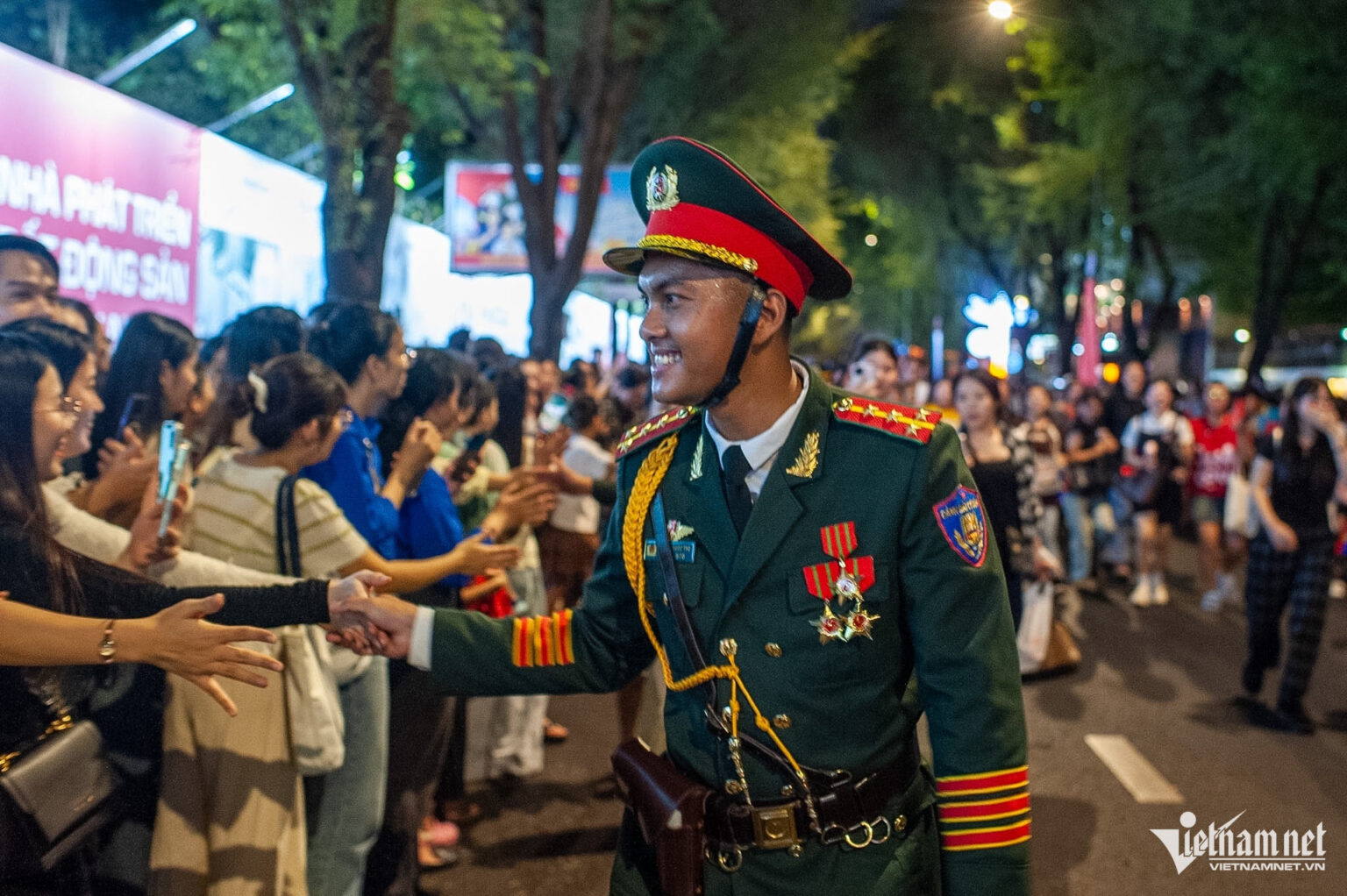International troops to march in Vietnam’s Reunification Day parade ...